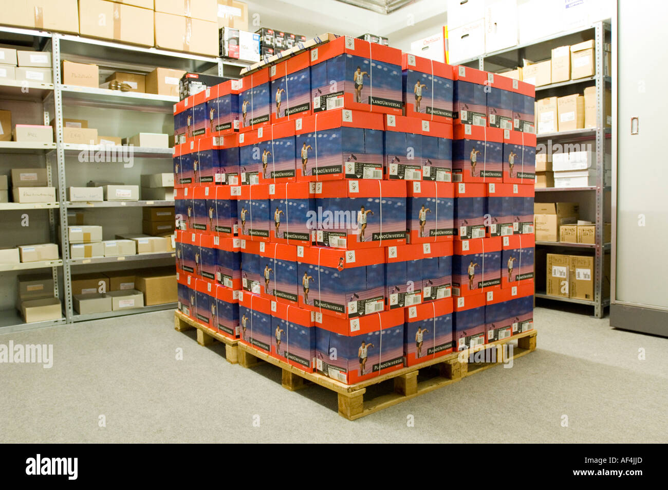 Paper stocks hi-res stock photography and images - Alamy