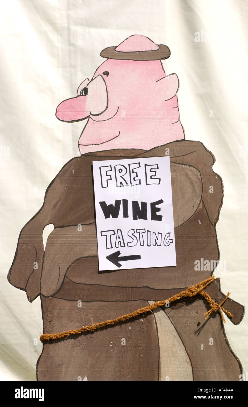 British wine tasting sign hi-res stock photography and images - Alamy