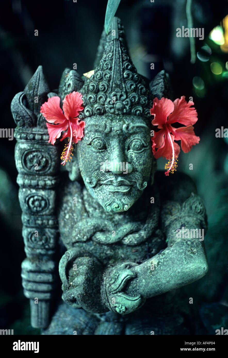 Hand of god statue hi-res stock photography and images - Alamy