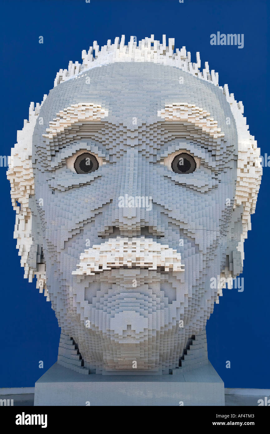 Einstein bust made of Lego bricks Stock Photo - Alamy