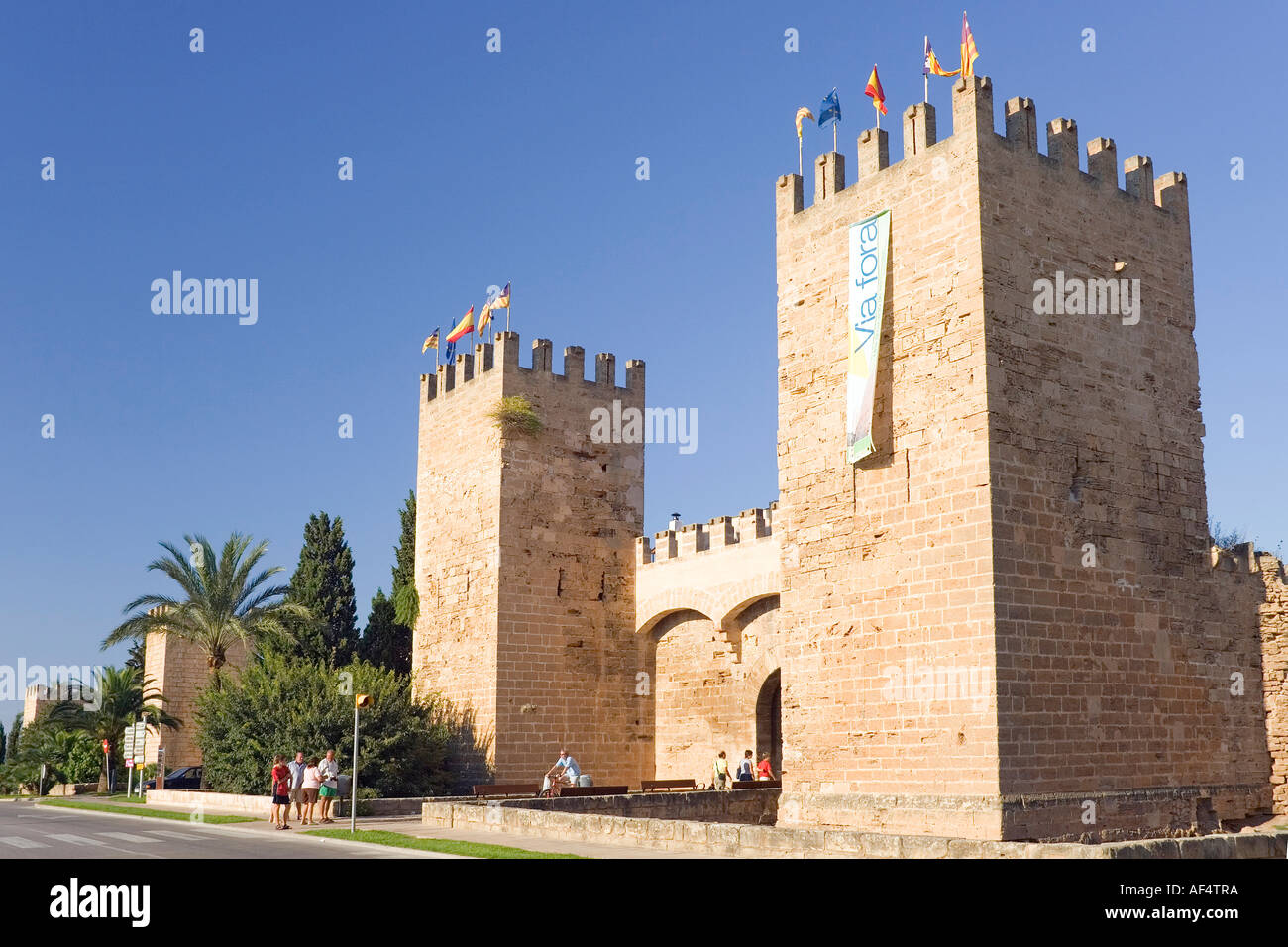 Porta principal hi-res stock photography and images - Alamy