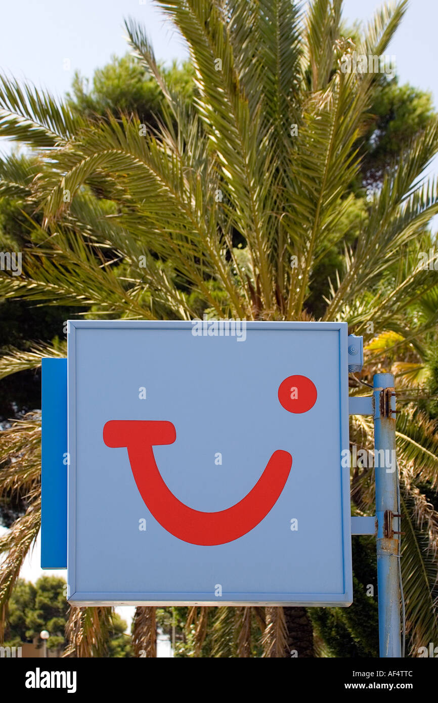 Tui group holiday hi-res stock photography and images - Alamy