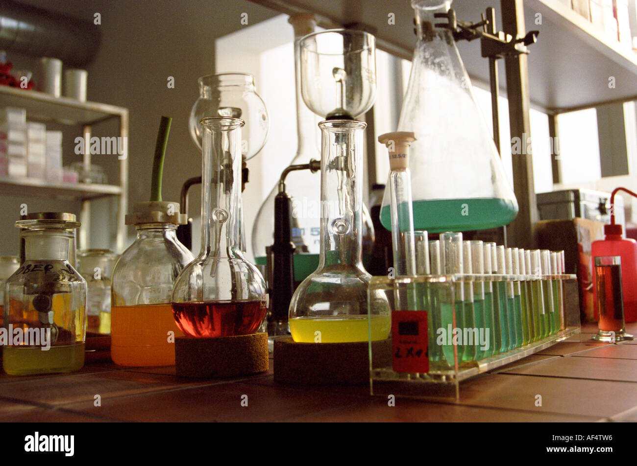 Chemistry rooms hi-res stock photography and images - Alamy