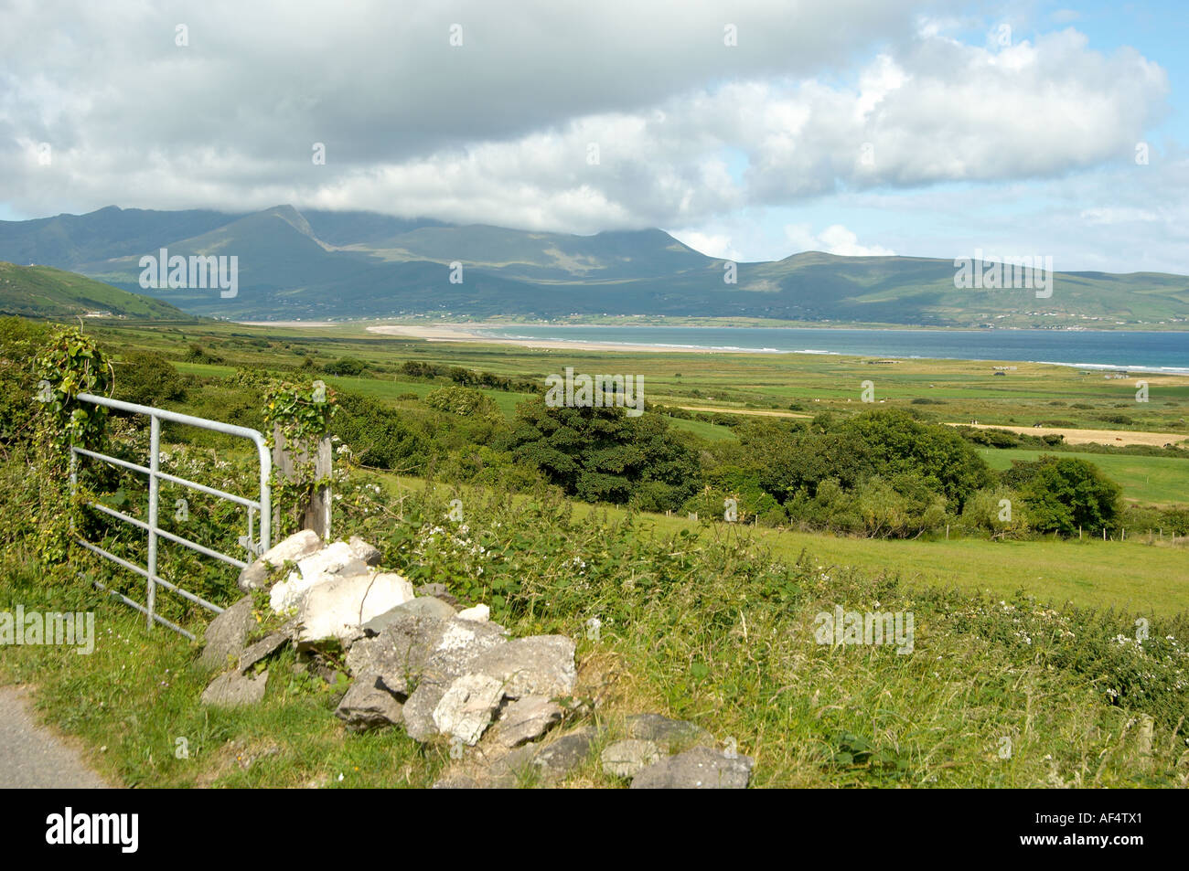 Brandon Bay 2, Dingle Peninsular, Connors Pass Stock Photo - Alamy