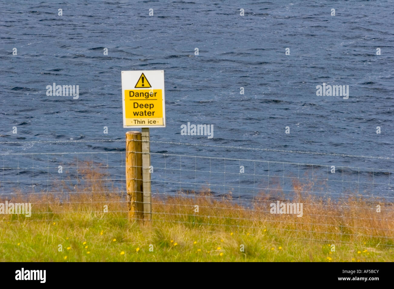 Reservoir warning sign hi-res stock photography and images - Alamy