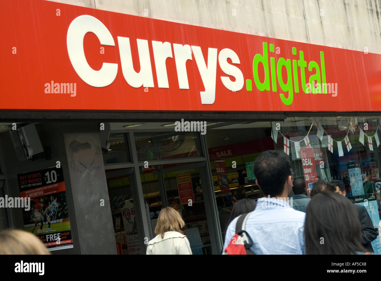 Currys.digital shop sign London England UK Stock Photo - Alamy