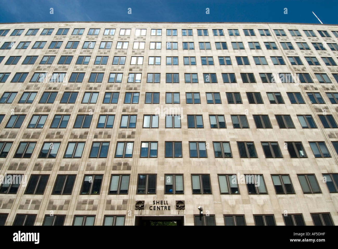 Building London Oil Offices Shell High Resolution Stock Photography and ...