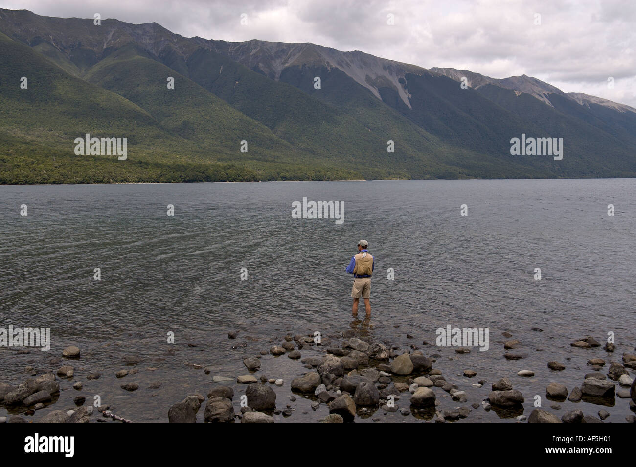 Lake rotoiti fishing hi-res stock photography and images - Alamy