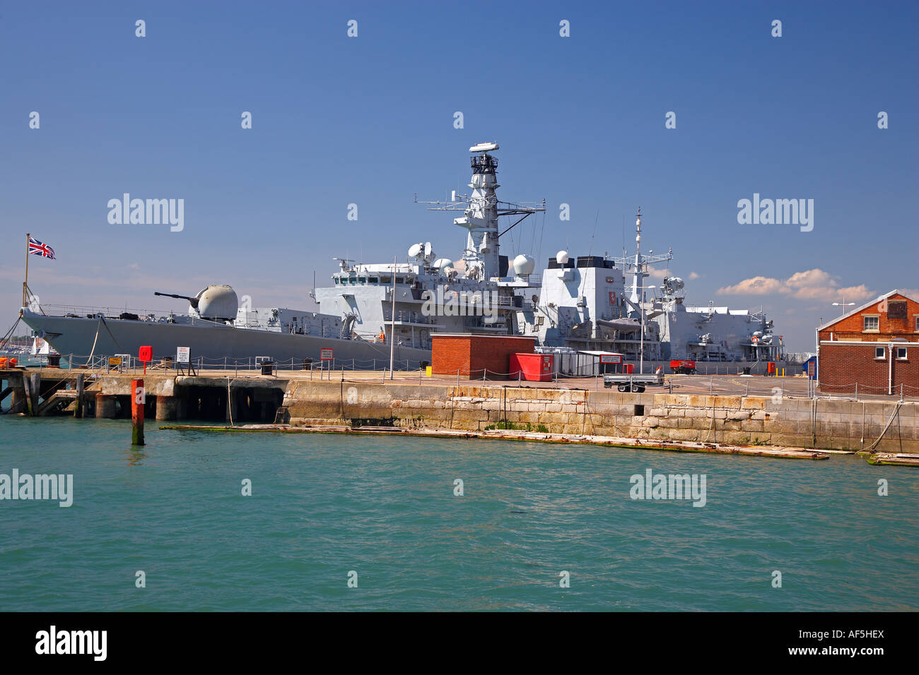 Hms kent hi-res stock photography and images - Alamy