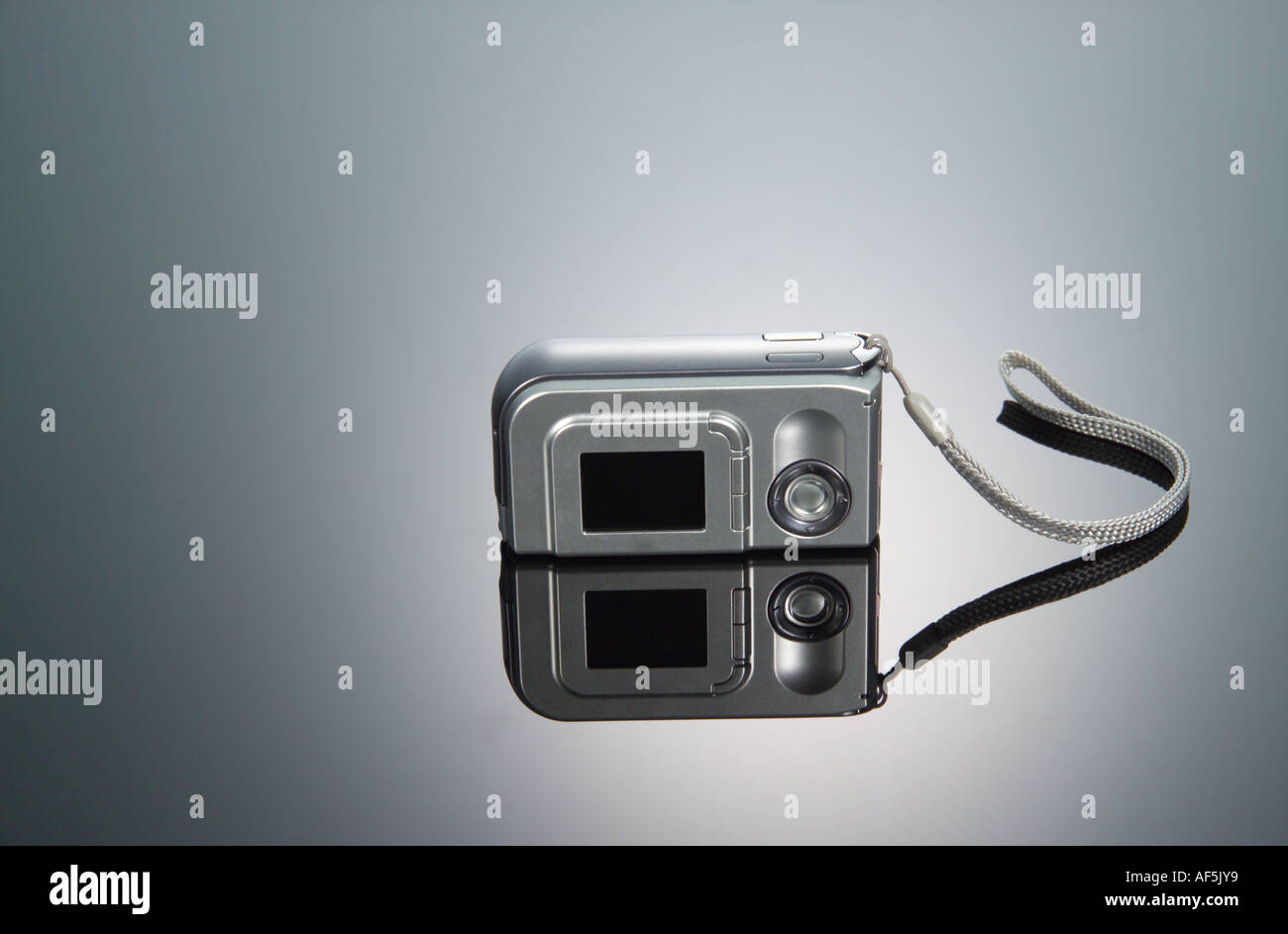 Mirrored effects hi-res stock photography and images - Alamy