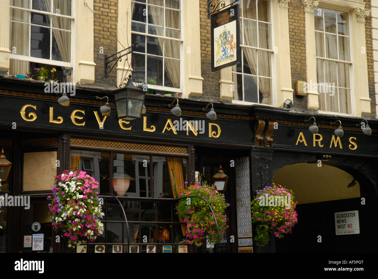 Chilworth uk hi-res stock photography and images - Alamy