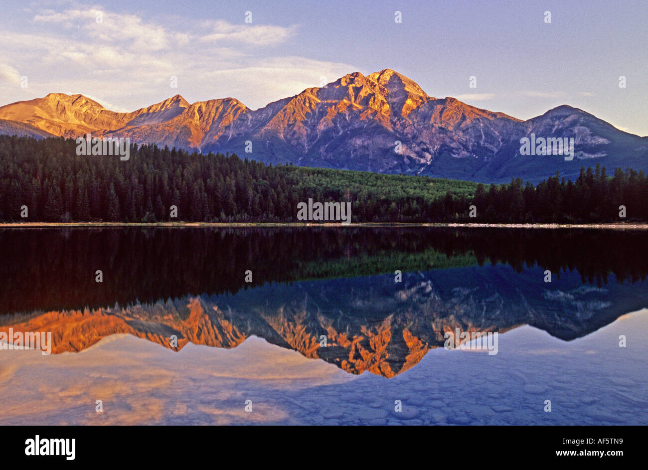 Pyramid mountain reflection Stock Photo - Alamy