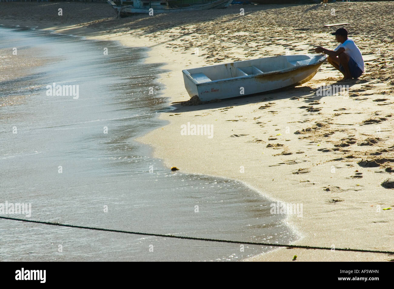 Tide watching boat hi-res stock photography and images - Alamy
