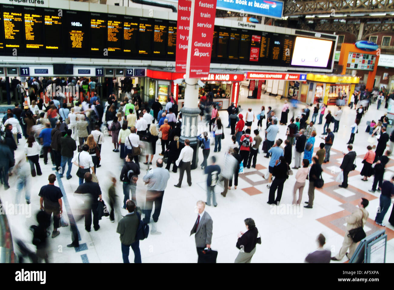 Commuters in motion Stock Photo - Alamy