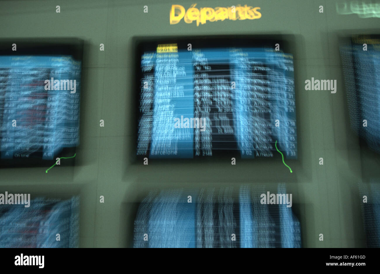 Airport screen hi-res stock photography and images - Alamy