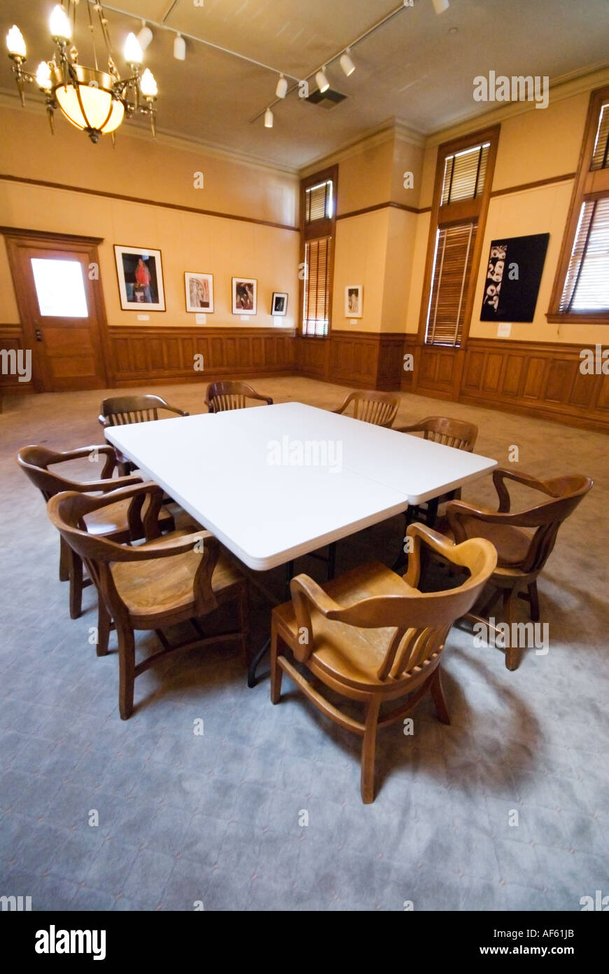 Board room meeting vintage hi-res stock photography and images - Alamy