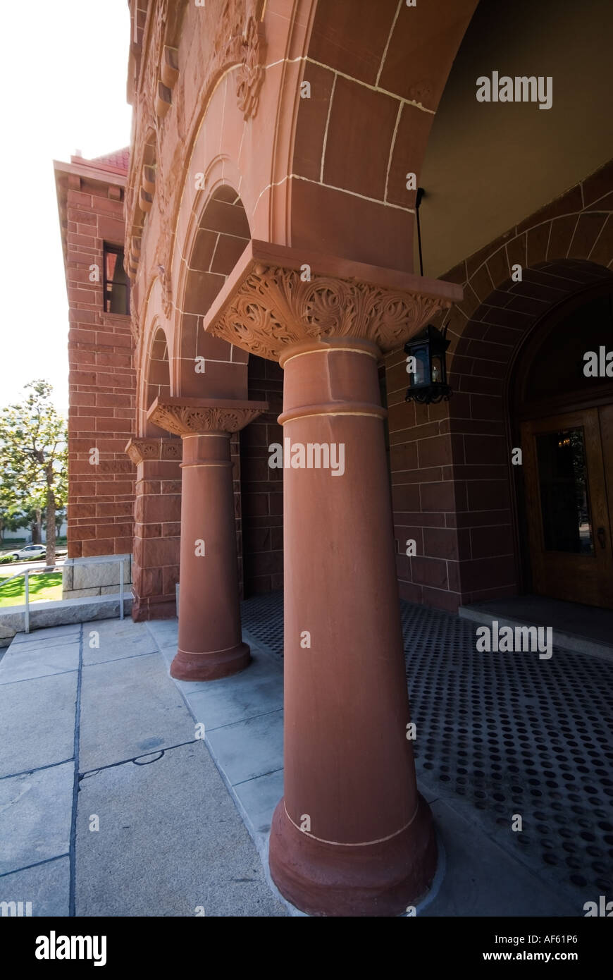 Triple pillar hi-res stock photography and images - Alamy