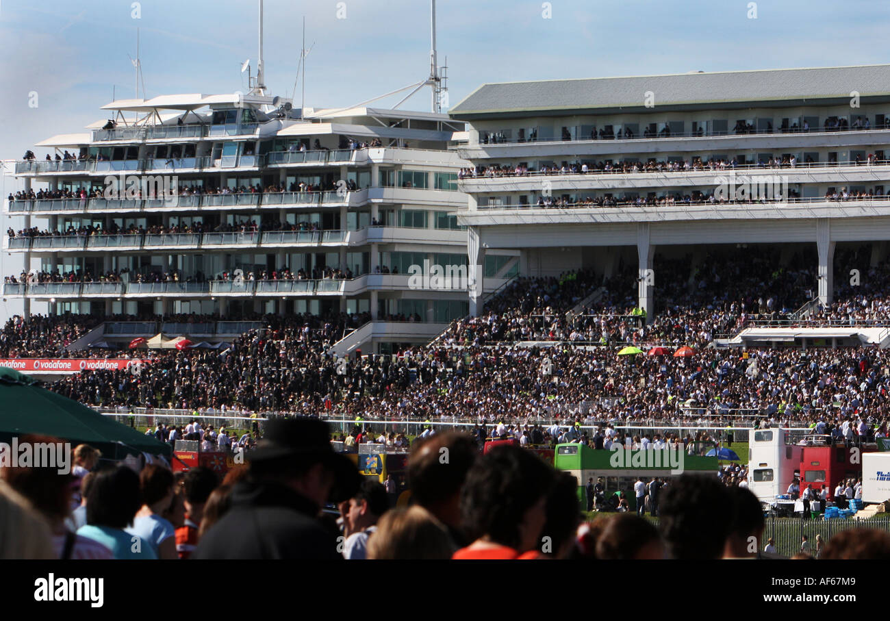 Epsom racecourse grandstand building hi-res stock photography and ...