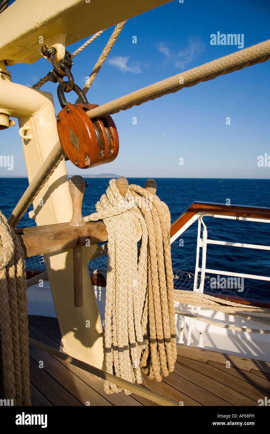 Ropes and pulleys on board a sailing clipper Stock Photo - Alamy