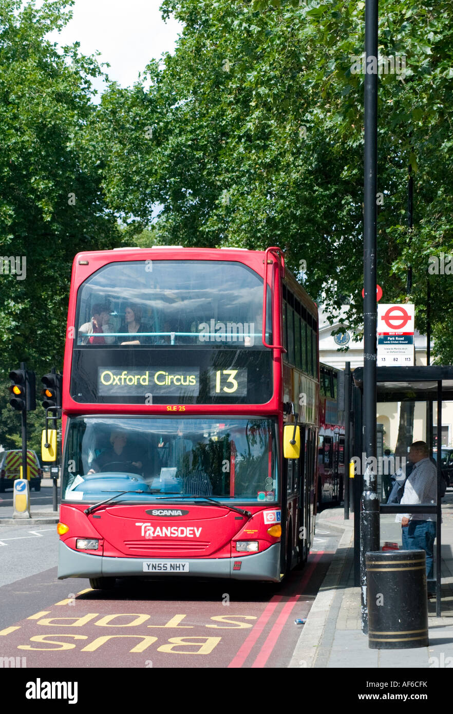 Bus stop 13 hi-res stock photography and images - Alamy