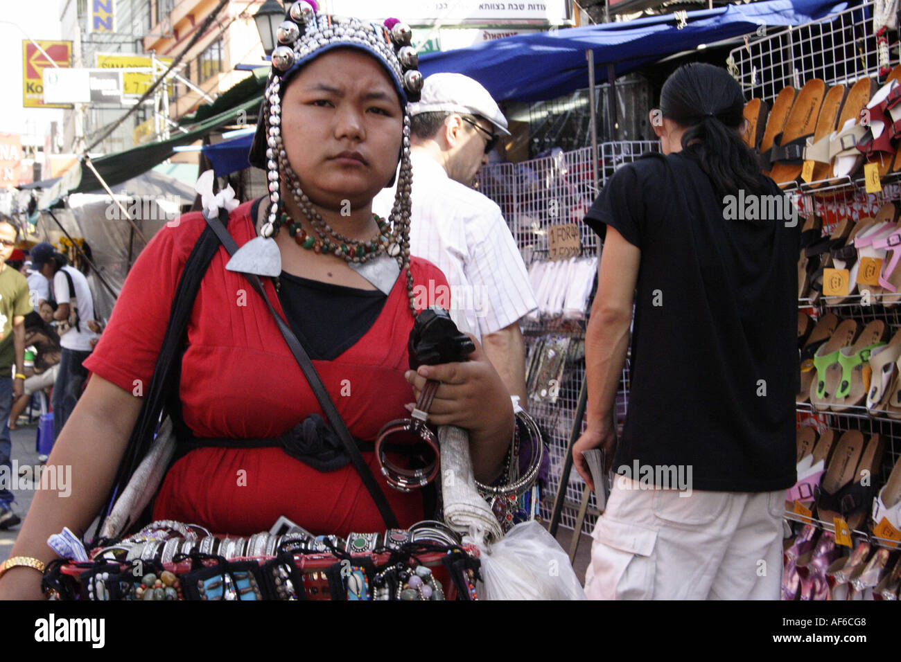 Bangkok Street Trader Stock Photo - Alamy