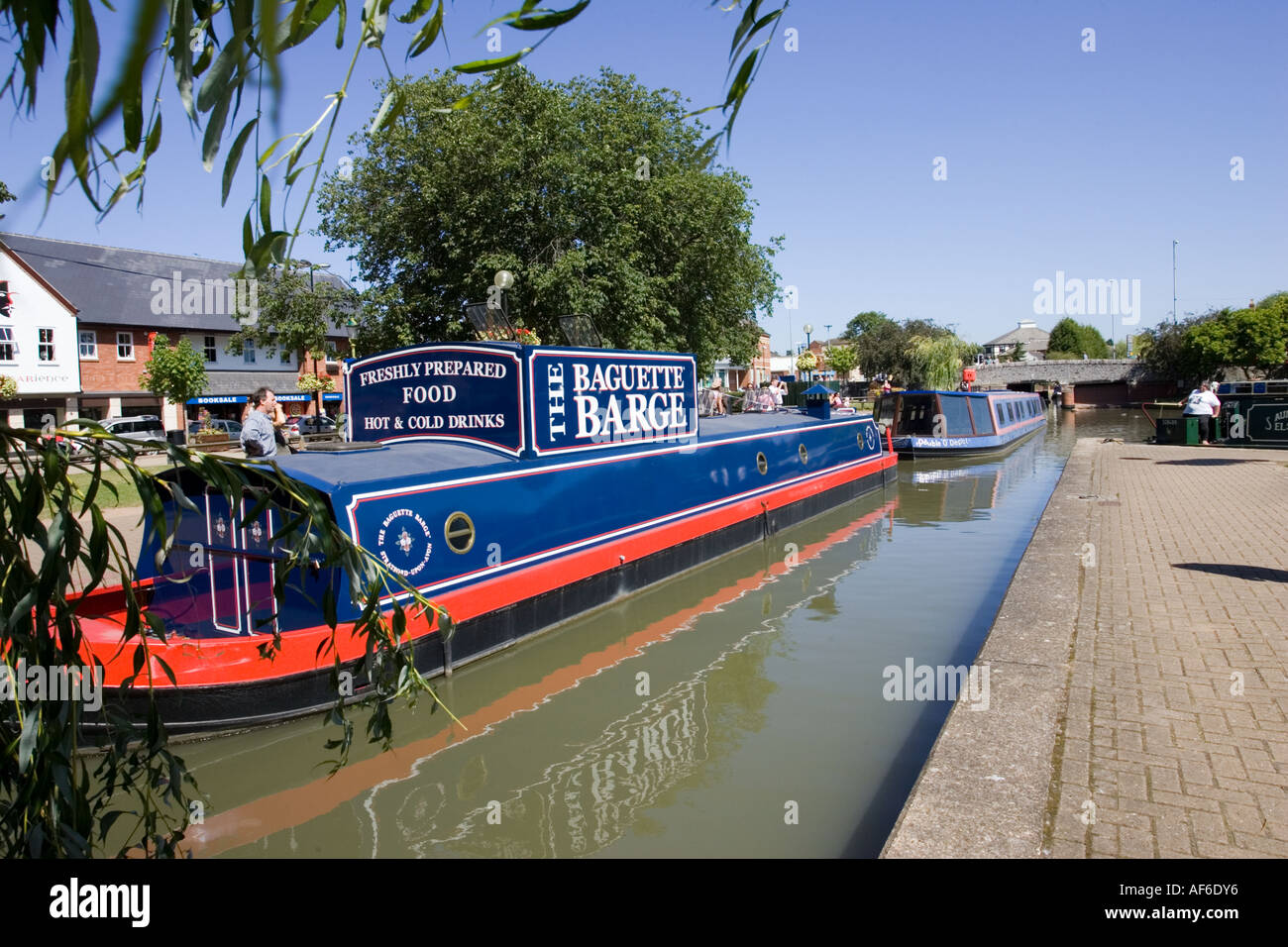 The baguette barge hi-res stock photography and images - Alamy