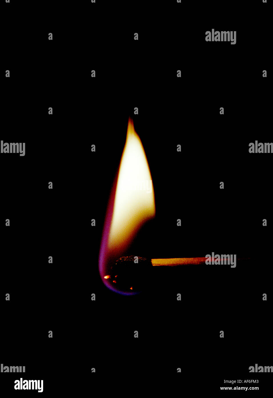 Lighted match hi-res stock photography and images - Alamy