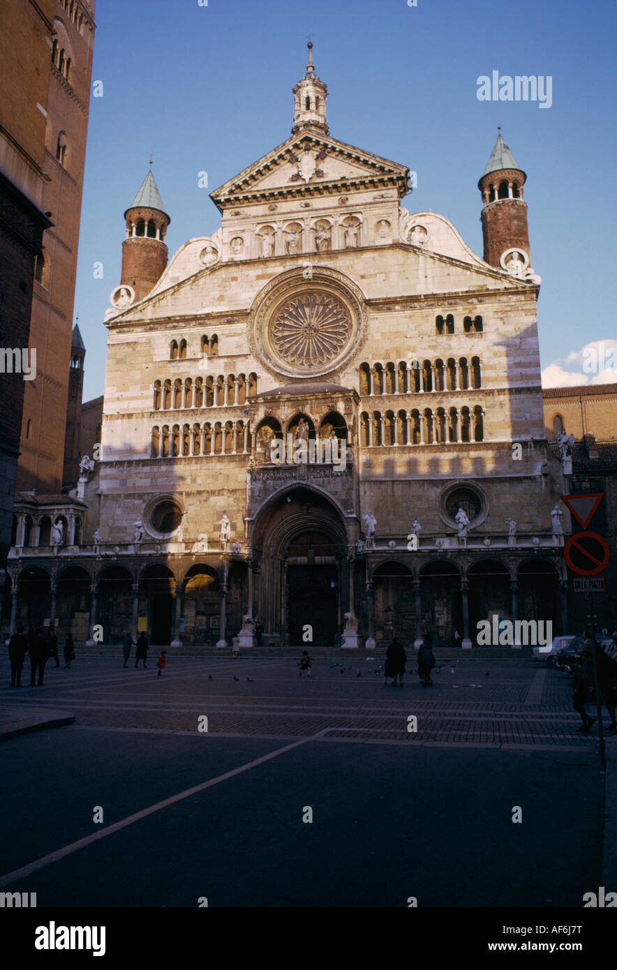 Duomo cremona italia hi-res stock photography and images - Alamy