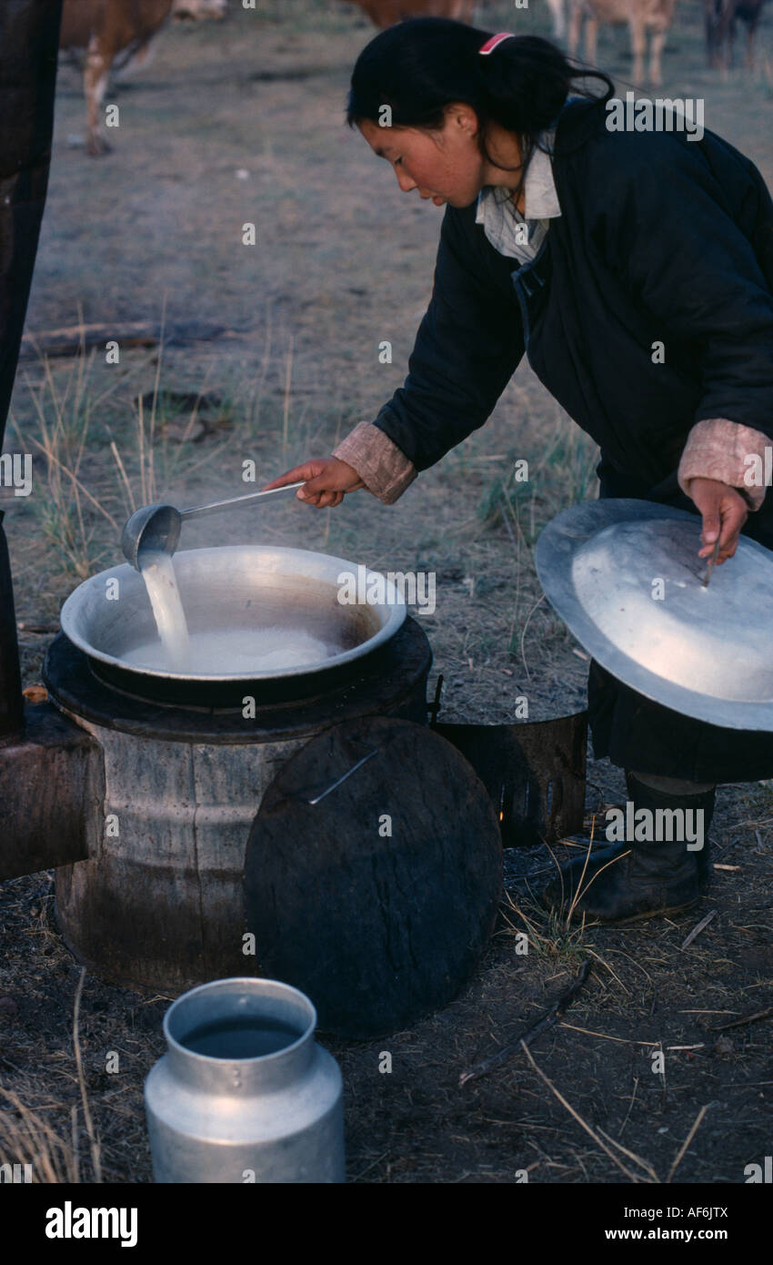 Warming milk pan hi-res stock photography and images - Alamy