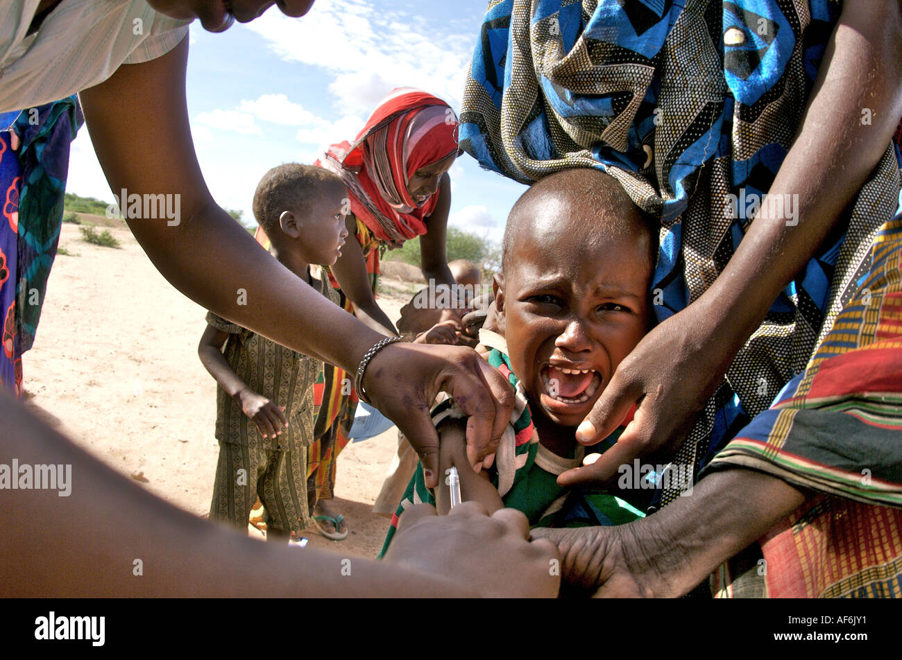 Nomadic Somali tribes having Rotary International polio immunization in ...