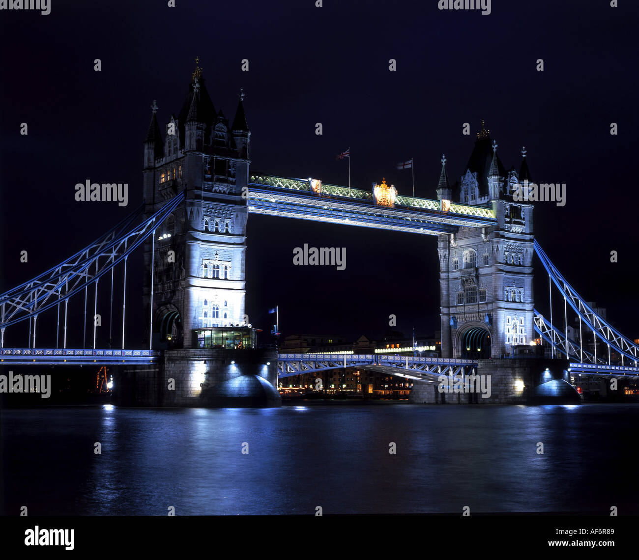 geography/travel, Great Britain, London, bridges, Tower Bridge, built ...