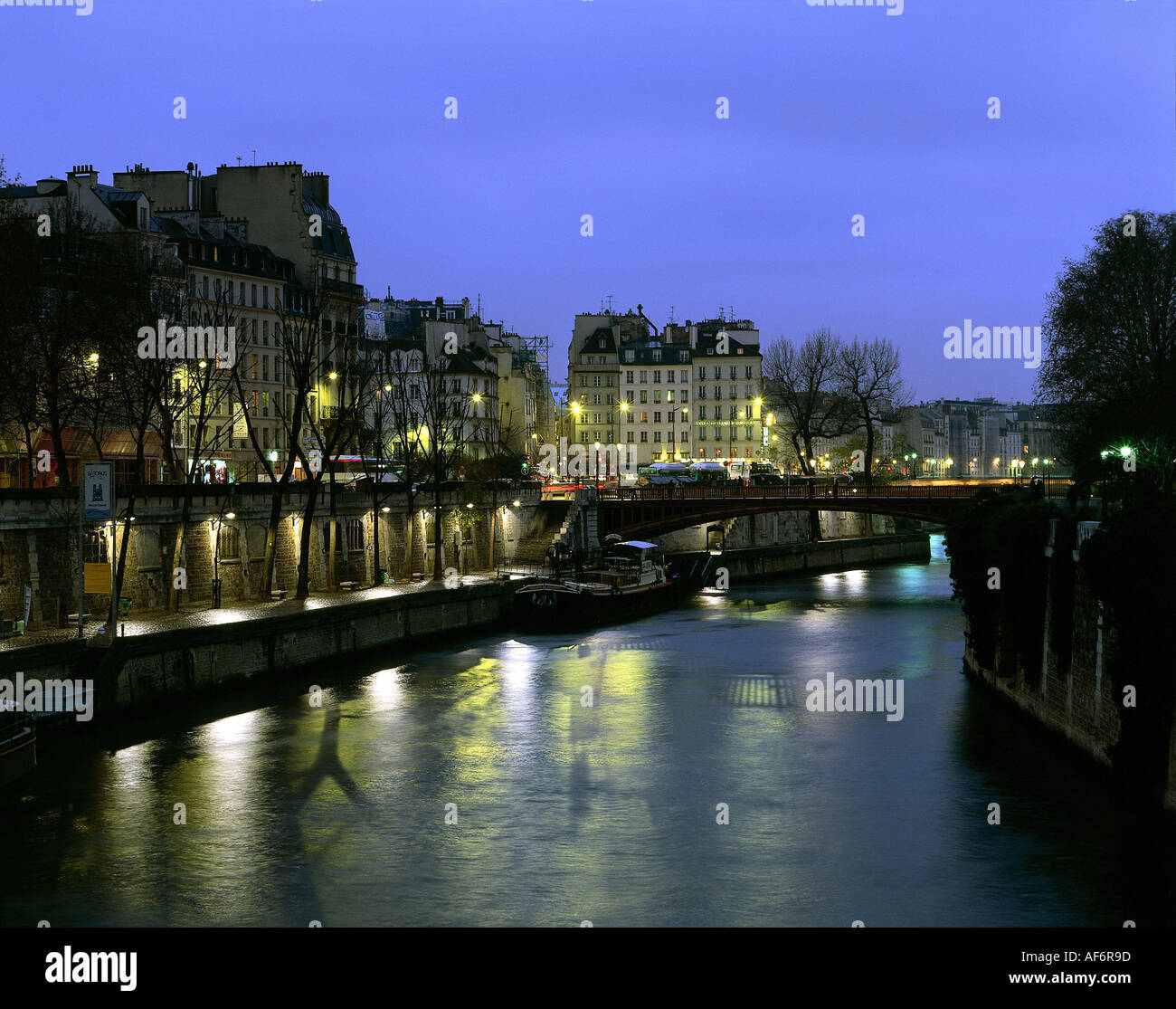 geography / travel, France, Paris, Quai St. Michel, bridge over Seine ...