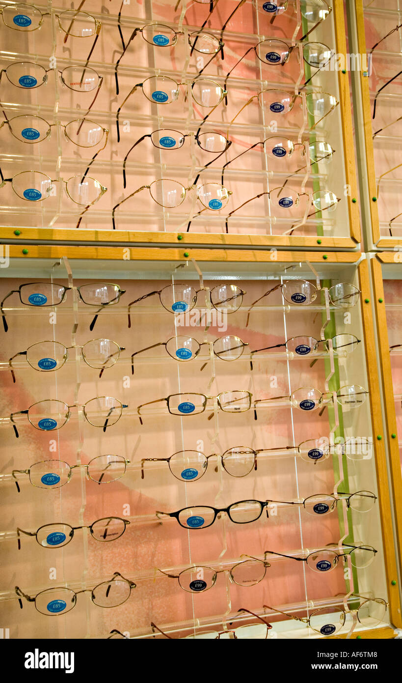 Spectacle frames hi-res stock photography and images - Alamy