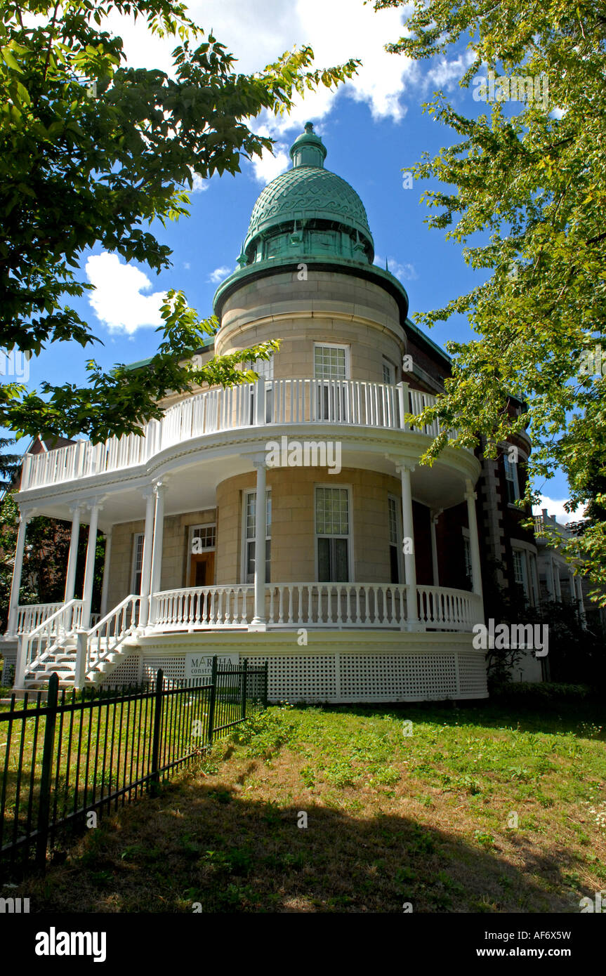House Montreal Outremont area Stock Photo - Alamy