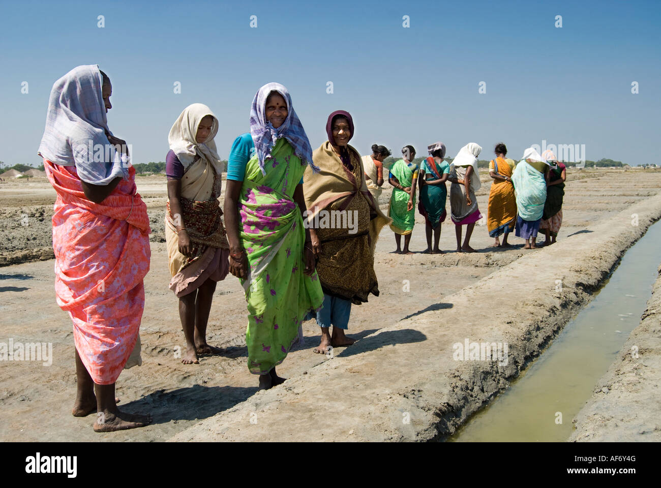 The work in the Marakanam Salt Pans is extremely hard with temperatures ...