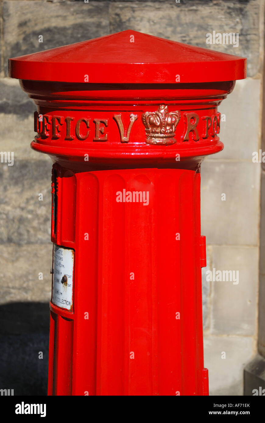 Victorian pillar box, The High Street, Warwick, Warwickshire, England ...