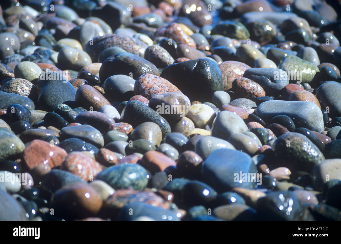 Wet pebble colours hi-res stock photography and images - Alamy