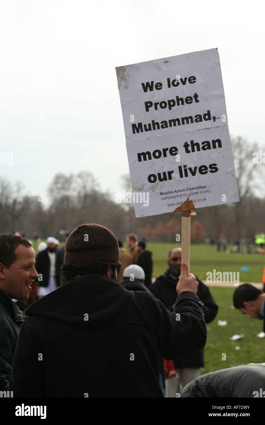 Islamic Protest in London Against the Danish Cartoons Stock Photo - Alamy