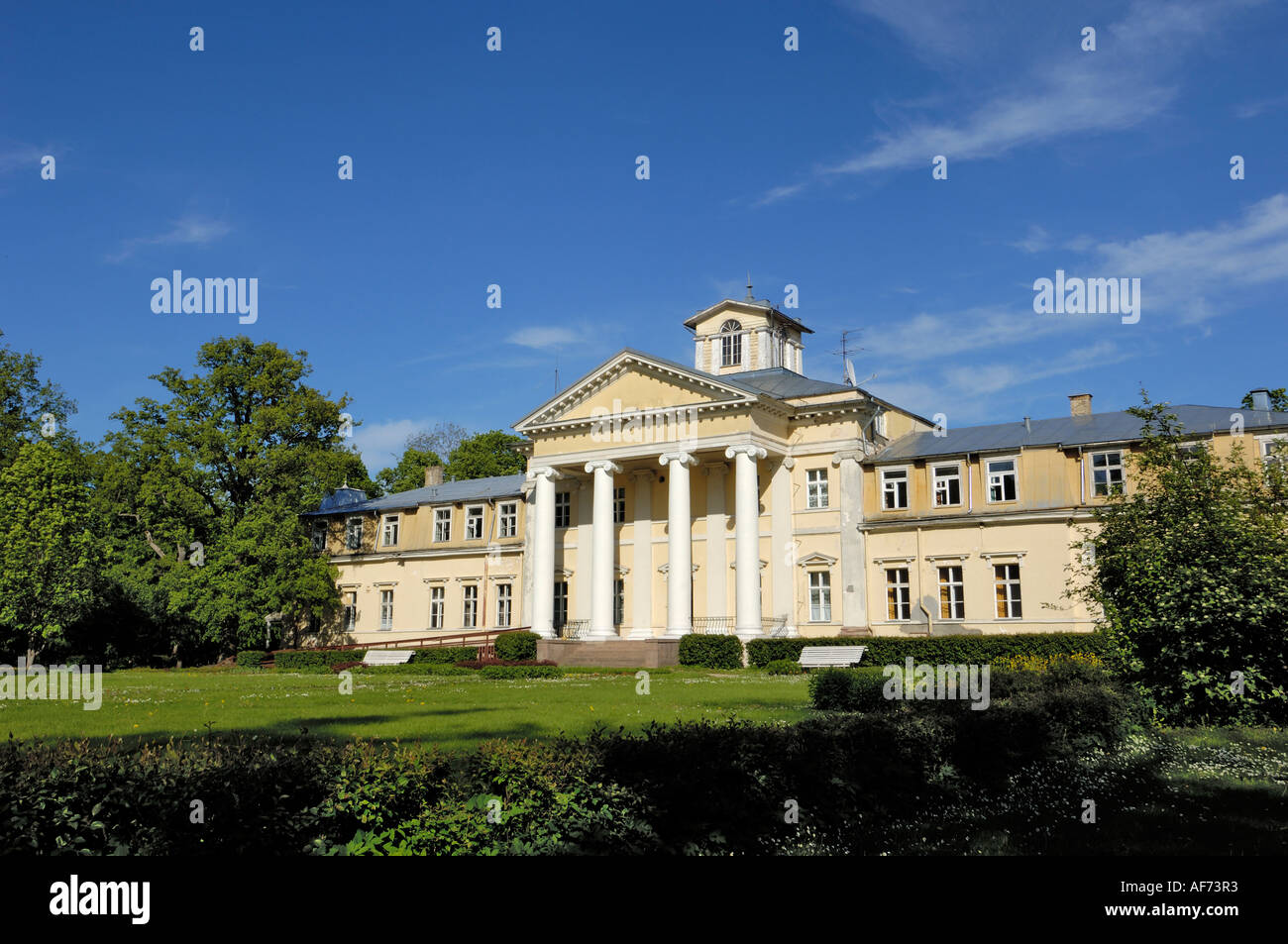 Krimulda palace hi-res stock photography and images - Alamy