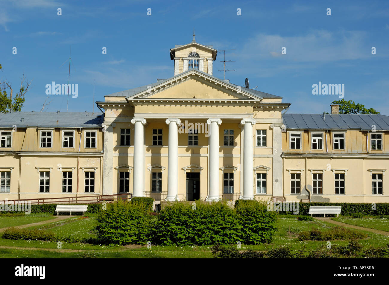 Krimulda palace hi-res stock photography and images - Alamy