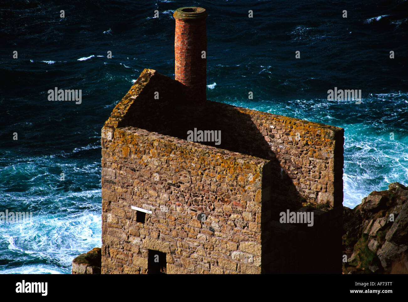 Ruined engine house, Levant, cornwall Stock Photo - Alamy