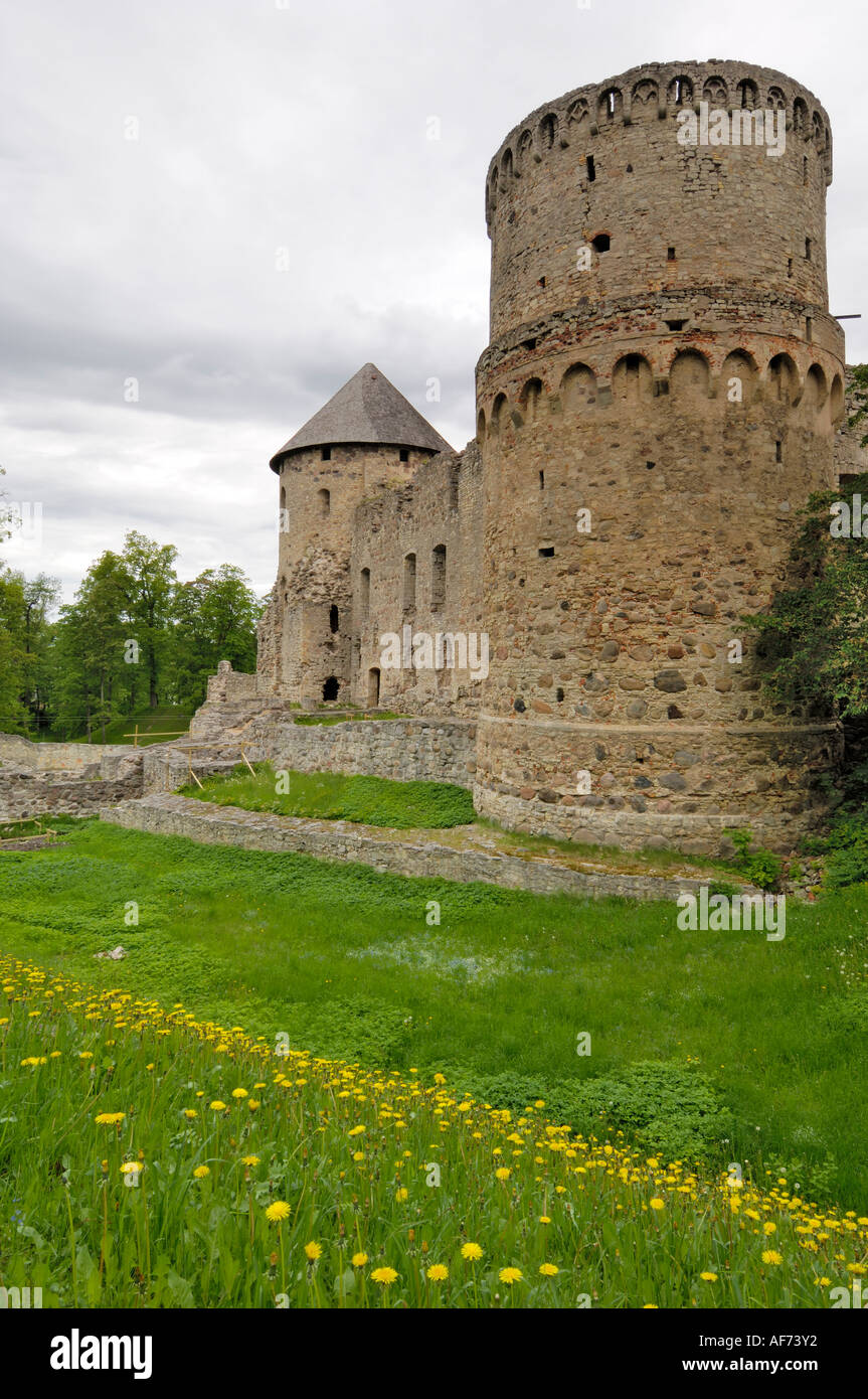 Old europe castle hi-res stock photography and images - Alamy