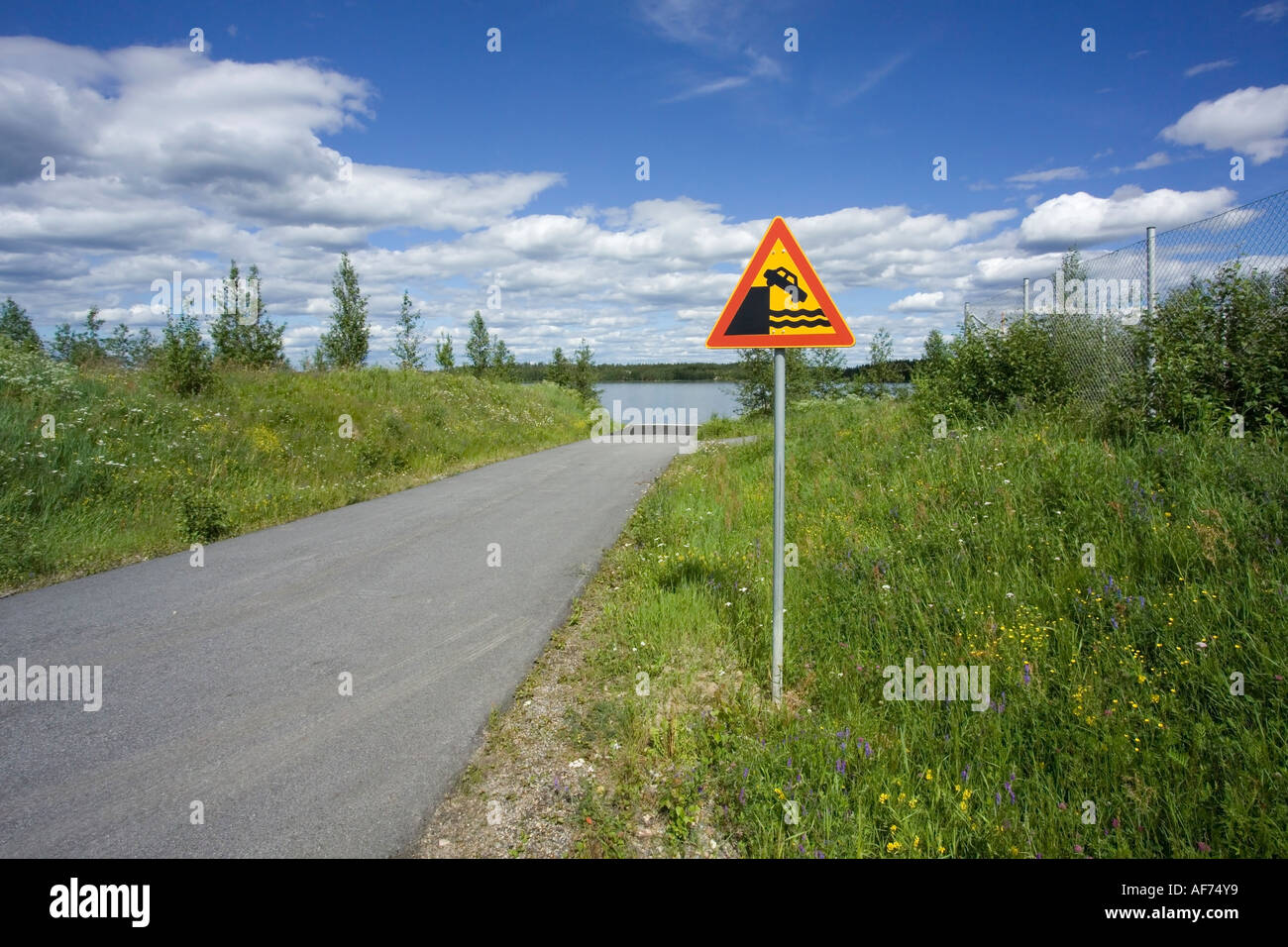 Quayside or river bank and road sign hi-res stock photography and ...