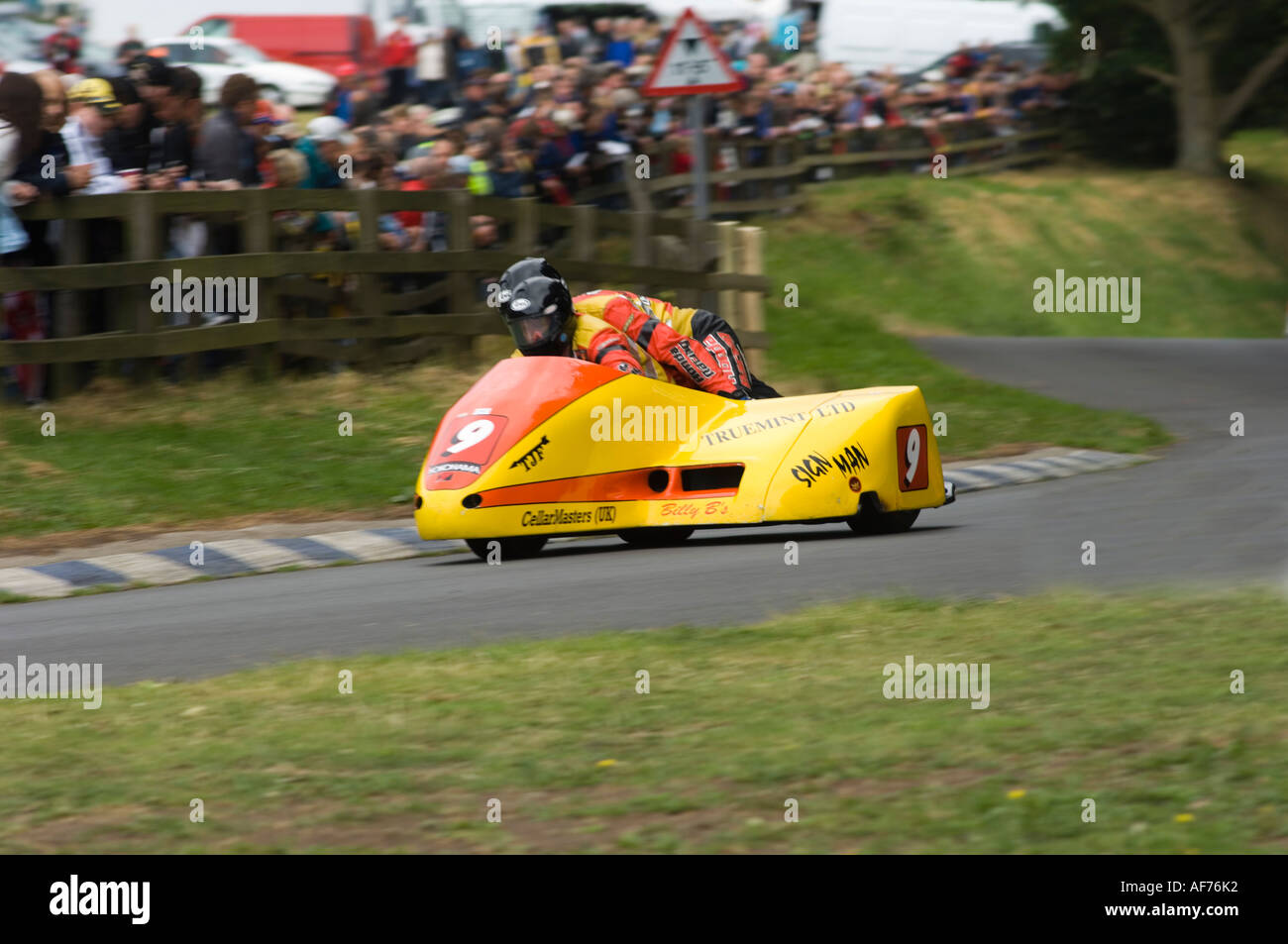 British motorcycle sidecar racing hi-res stock photography and images ...
