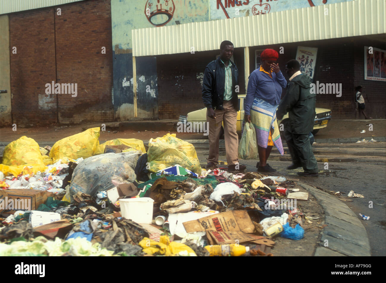 Garbage in Soweto, Johannesburg, South Africa Stock Photo - Alamy