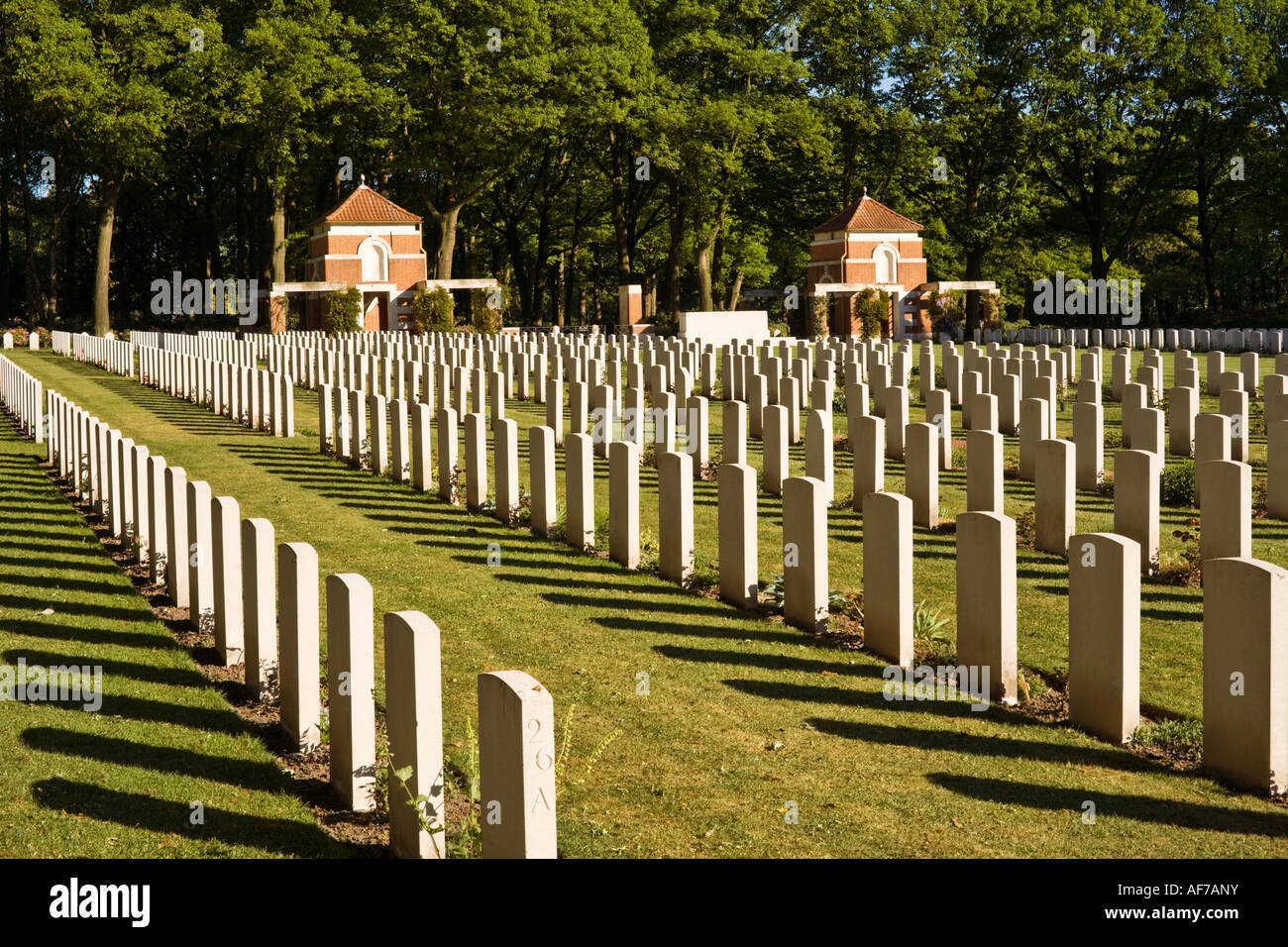 Arnhem oosterbeek war cemetery hi-res stock photography and images - Alamy