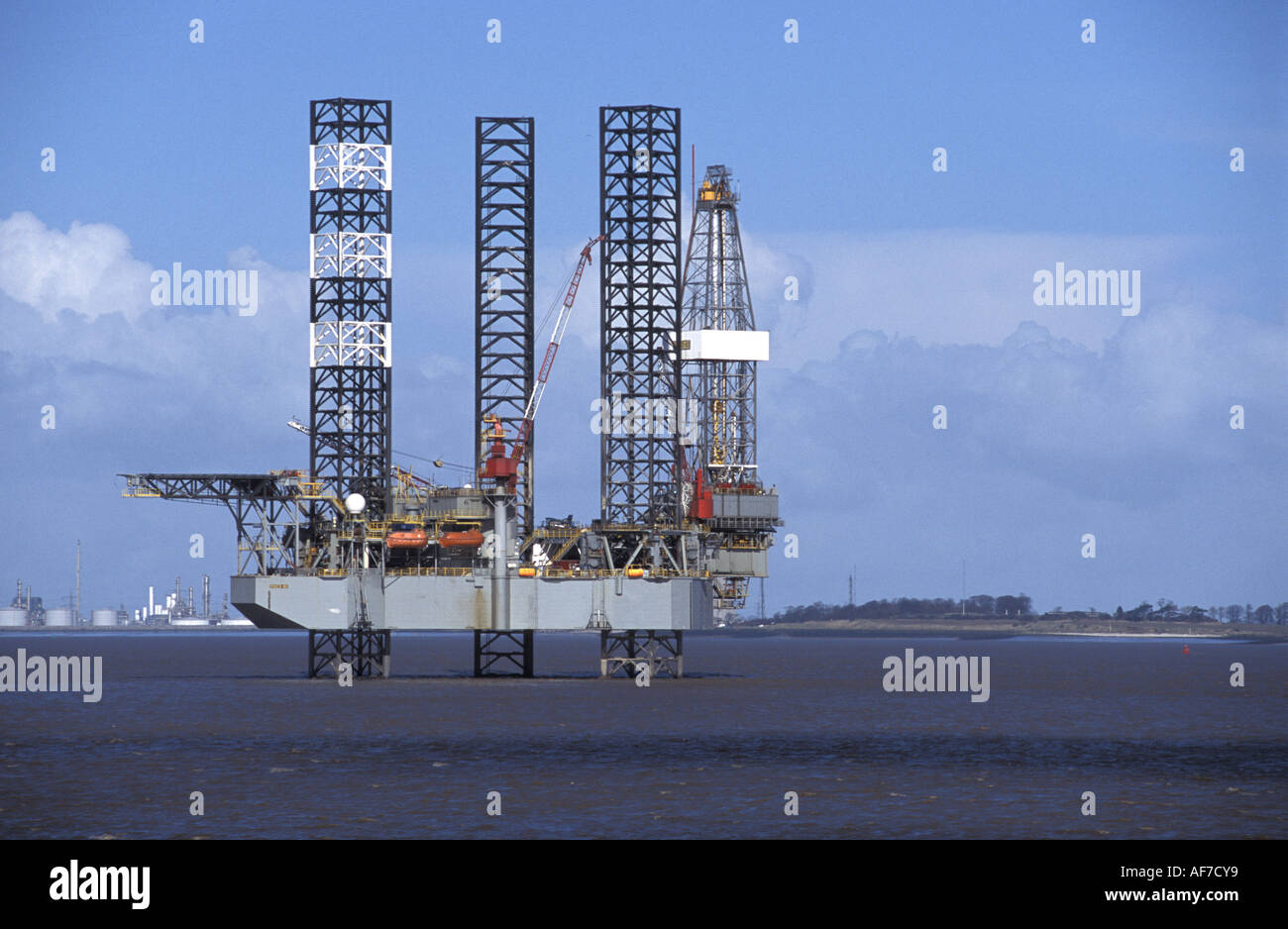 Oil Gas rig in Humber Estuary SPA Special Protection Area near ...