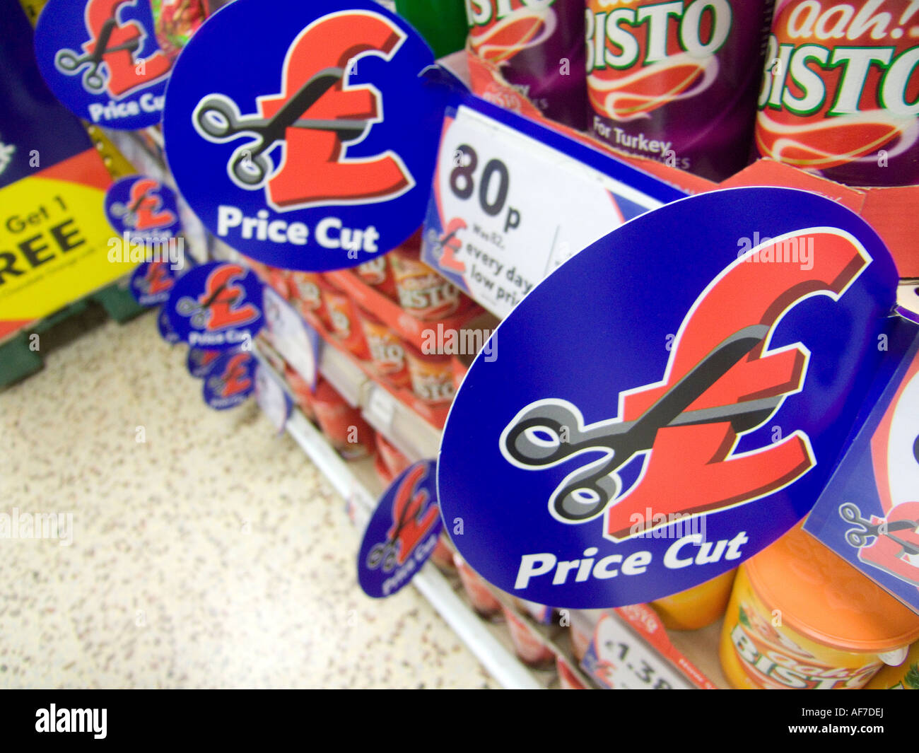 Cut war not welfare hi-res stock photography and images - Alamy