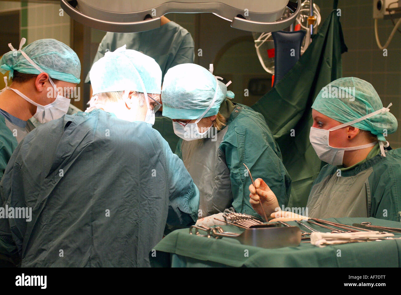 Photos of operating room hi-res stock photography and images - Alamy