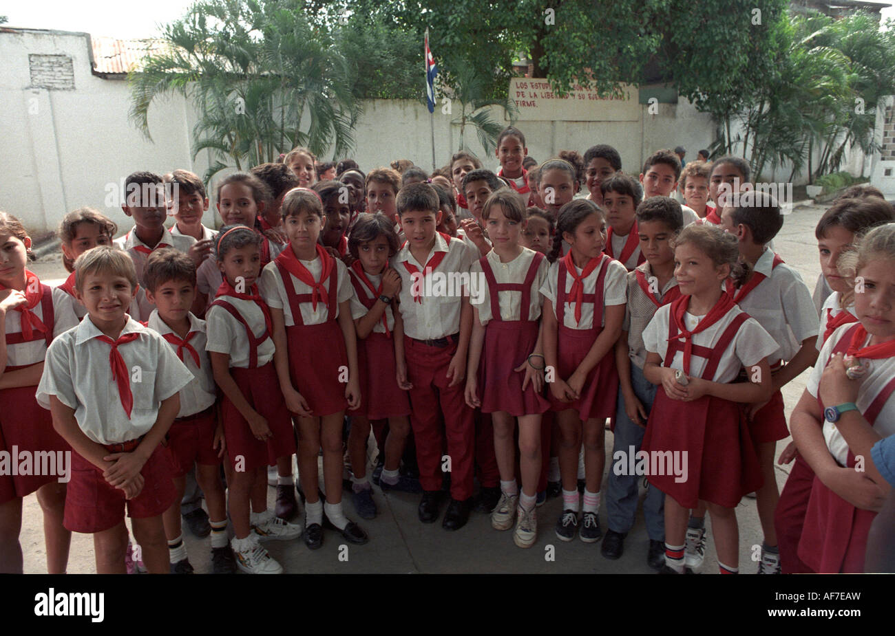 Children in primary school in cuba hi-res stock photography and images ...